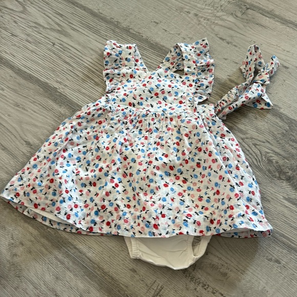 GAP | Matching Sets | Nwt Baby Gap White Floral Dress With Diaper Cover And Headband Size 62 ...